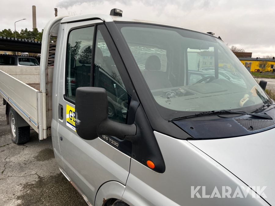 Flakbil Ford Transit 125 T330, Gotland, Klaravik auktioner