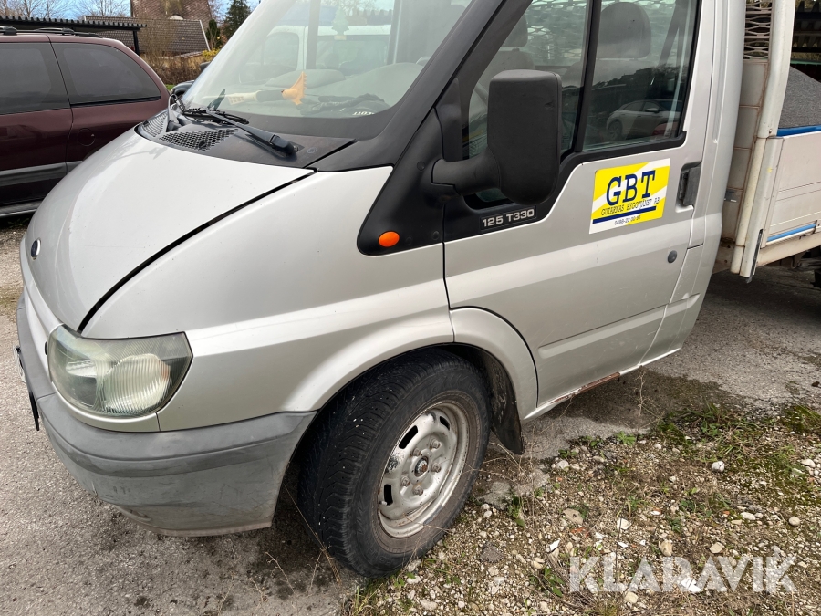 Flakbil Ford Transit 125 T330, Gotland, Klaravik auktioner