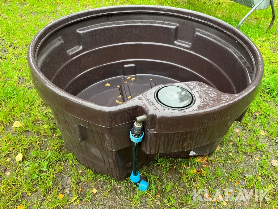 Vattenkar i plast Preback 600, Huddinge, Klaravik auktioner