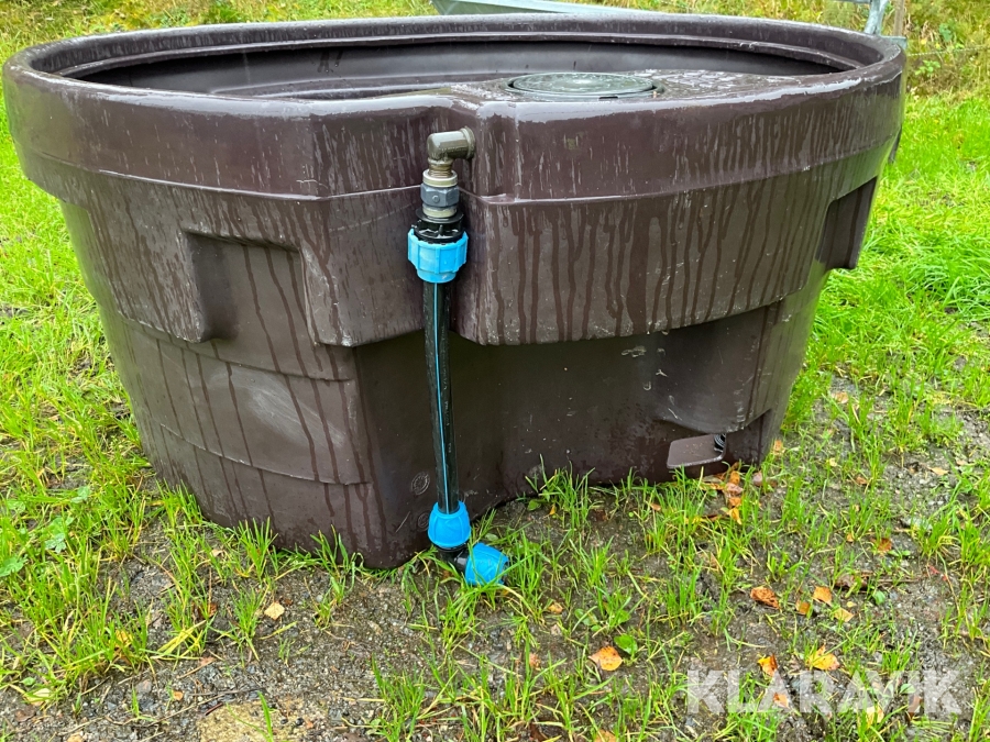 Vattenkar i plast Preback 600, Huddinge, Klaravik auktioner