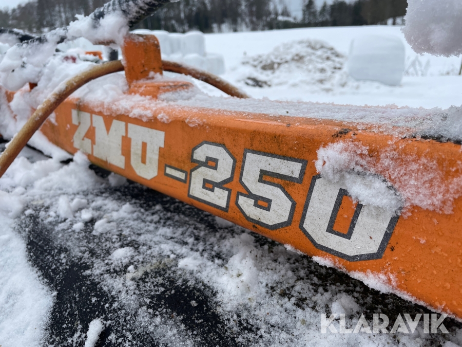 Sopvals Metal-fach ZMU-250, Västervik, Klaravik auktioner