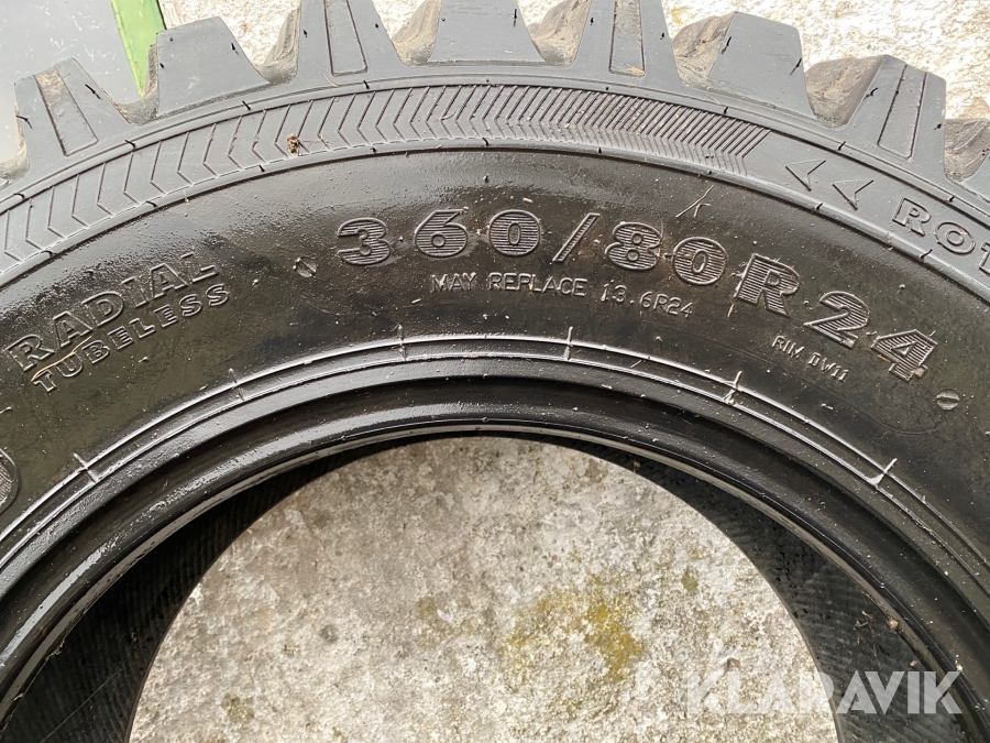 Entreprenaddäck Nokian tri2 2st 440/80R34 & 2st 360/80R24