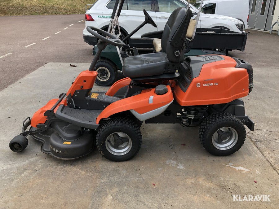 Klaravik Auktioner | Gräsklippare Husqvarna R213C
