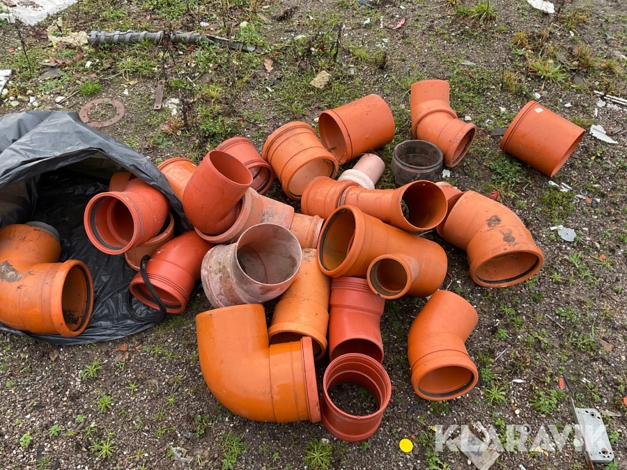 Parti med diverse olika rörböjar & rör, Vänersborg, Klaravik