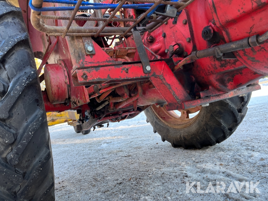 Traktor Volvo BM 350, Köping, Klaravik auktioner