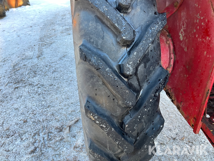 Traktor Volvo BM 350, Köping, Klaravik auktioner