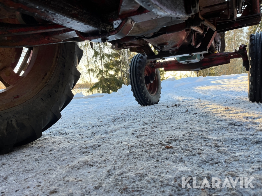 Traktor Volvo BM 350, Köping, Klaravik auktioner