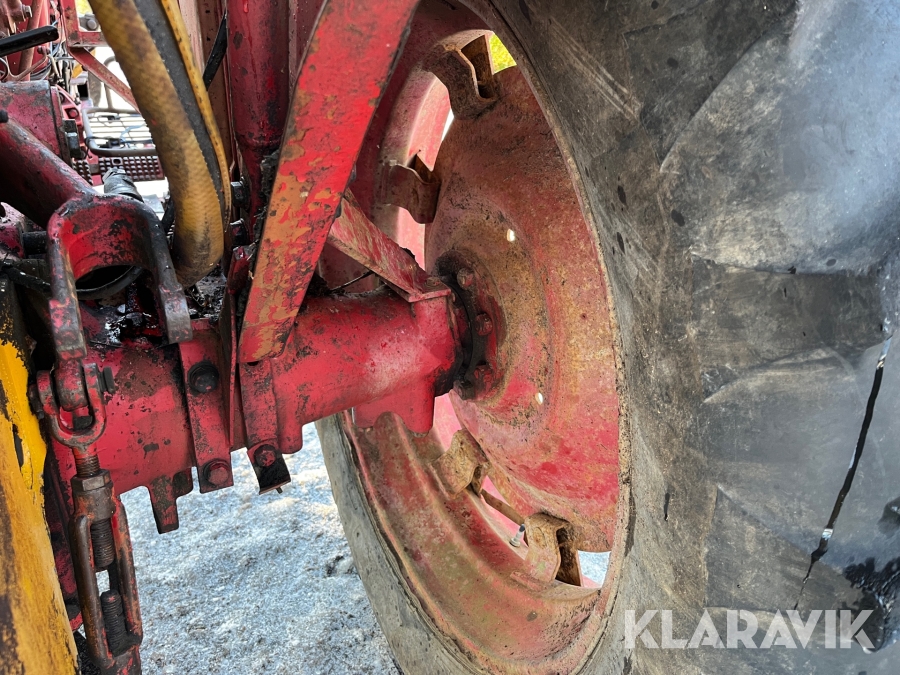 Traktor Volvo BM 350, Köping, Klaravik auktioner