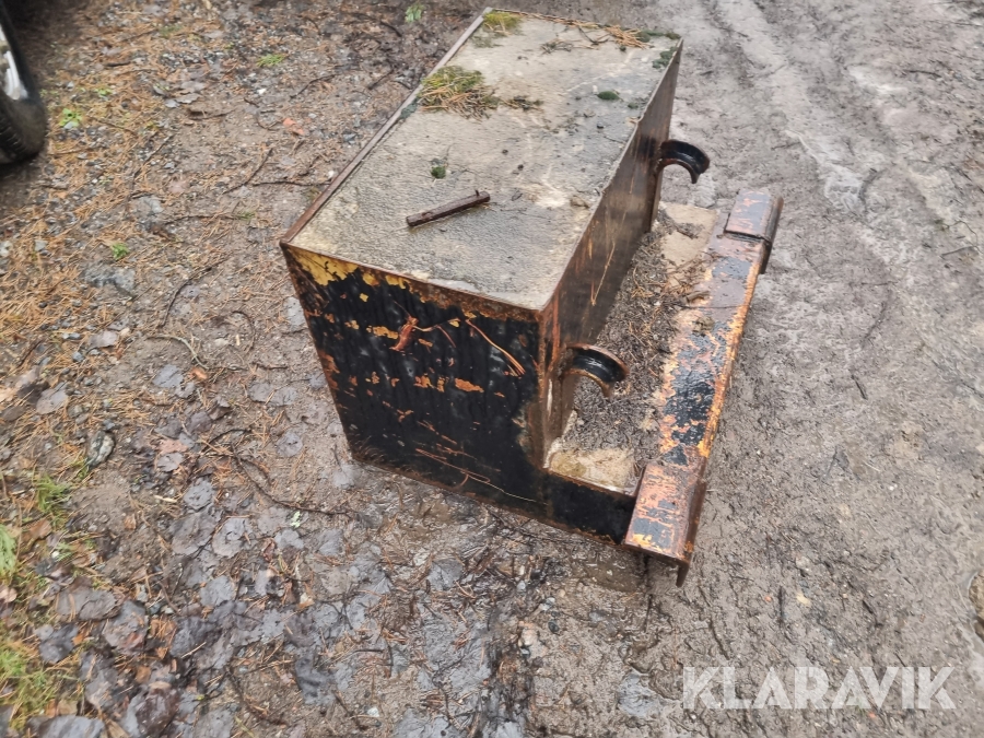 Motvikt, Stockholm, Klaravik auktioner