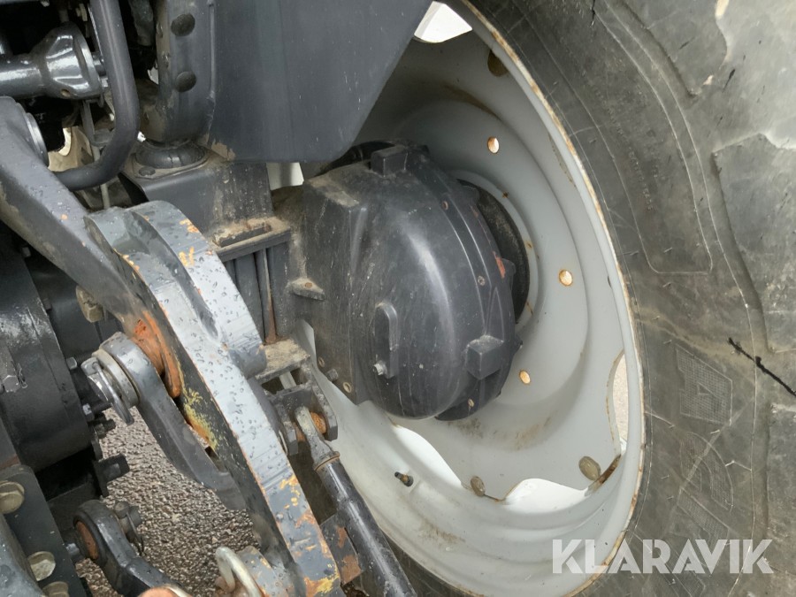 Traktor Mccormick C75 Max med lastare