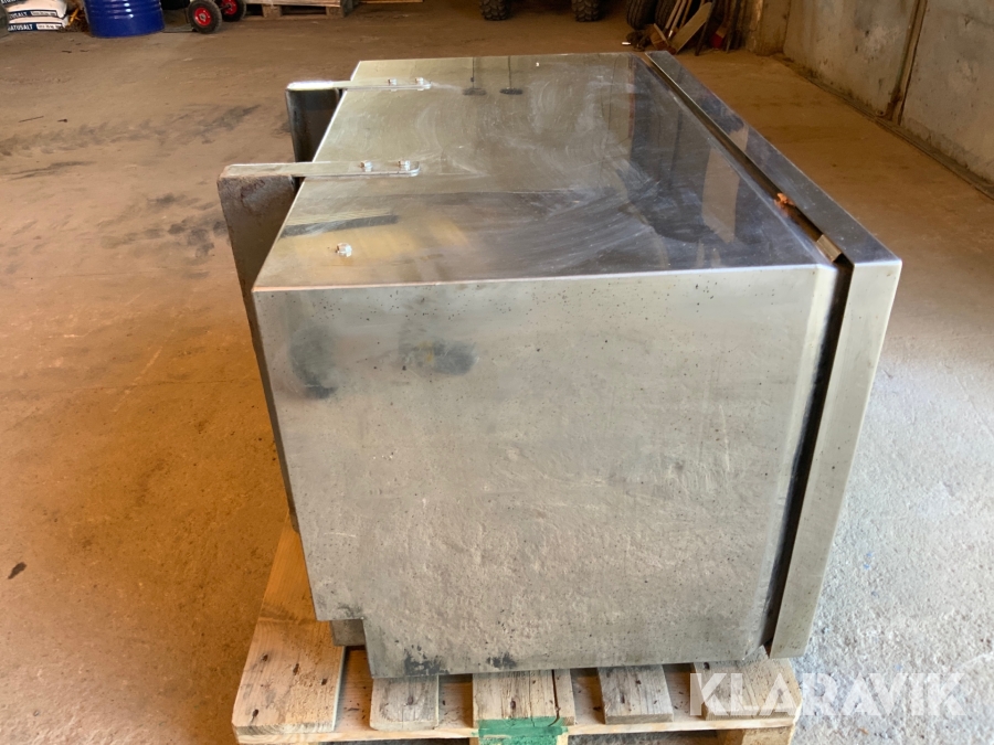 Rostfritt förvaringsskåp för lastbil Svetsab, Skövde, Klarav