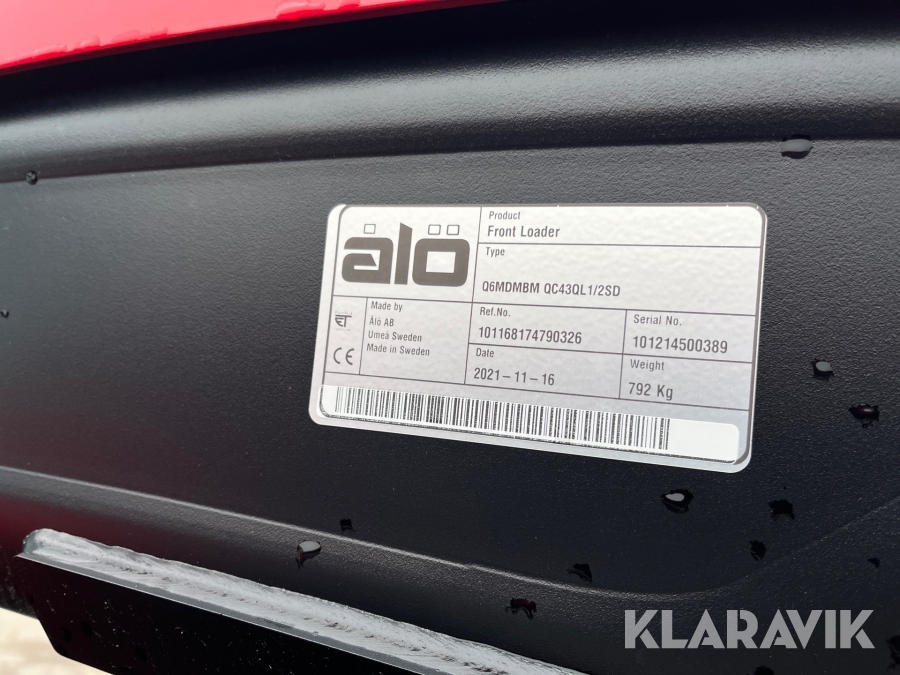 Traktor med lastare Valtra N174, Kinda, Klaravik auktioner