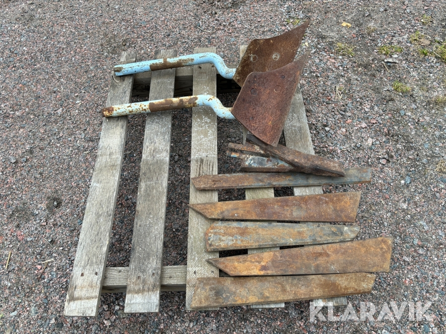 Slitdelar till Överum plog, Örebro, Klaravik auktioner