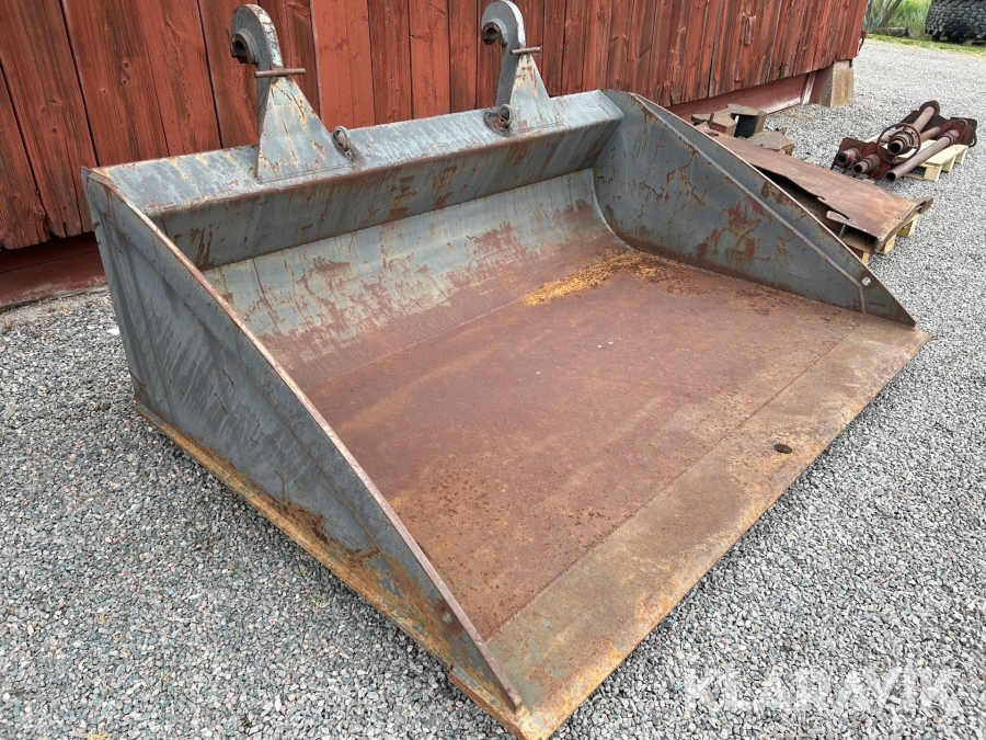 Skopa Stora BM Norje, Lidköping, Klaravik auktioner