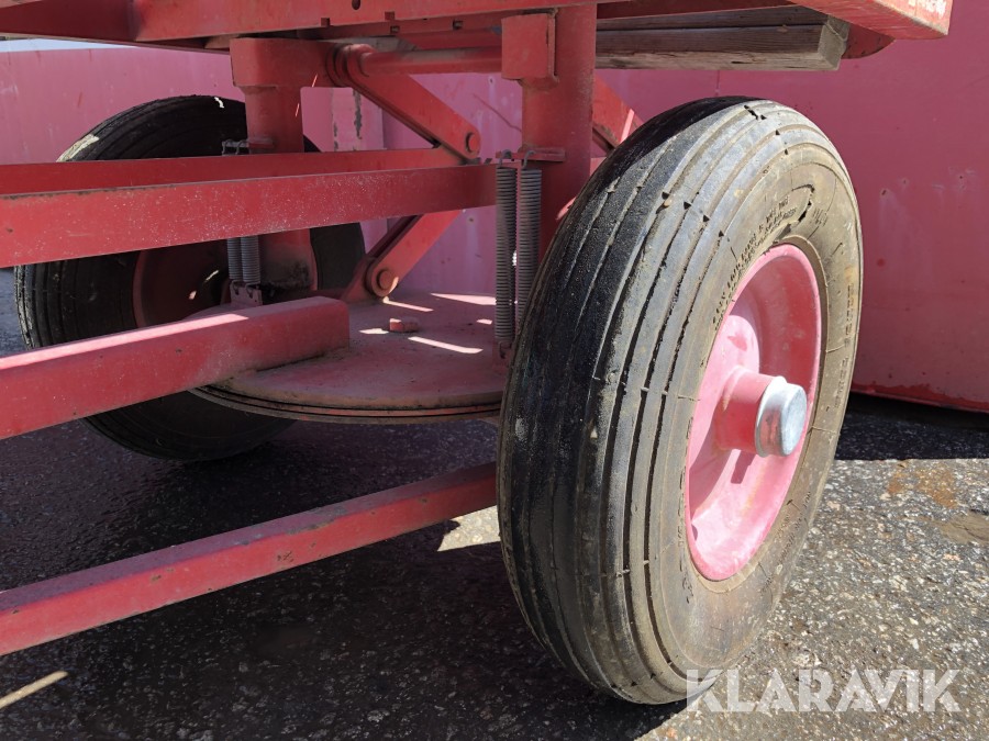 Klaravik Auktioner | Dragvagn Starke Arvid