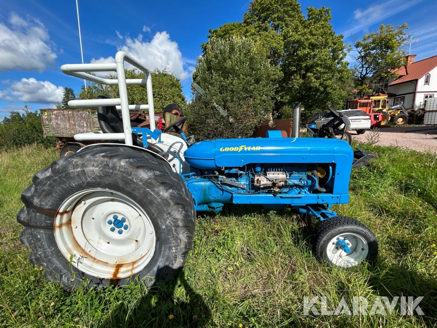 Traktor Fordson Major, Avesta, Klaravik auktioner