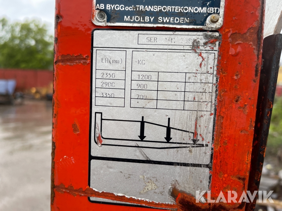 Klaravik Auktioner | Ledstaplare BT BTLSF 1200