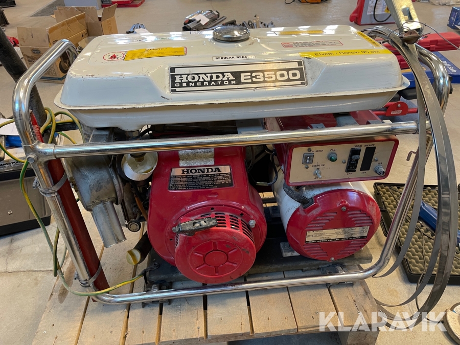 Klaravik Auktioner | Elverk Bensindrivet Honda E3500