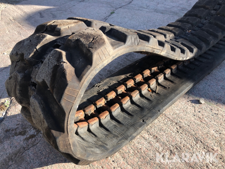 Klaravik Auktioner | Larvband till grävmaskin 8-10 ton