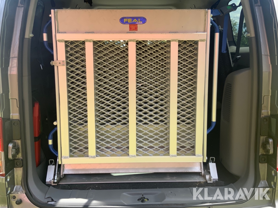 Minibuss Nissan NV200, Värnamo, Klaravik auktioner