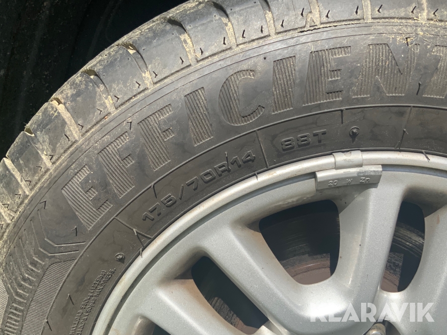 Minibuss Nissan NV200, Värnamo, Klaravik auktioner