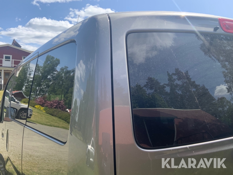 Minibuss Nissan NV200, Värnamo, Klaravik auktioner