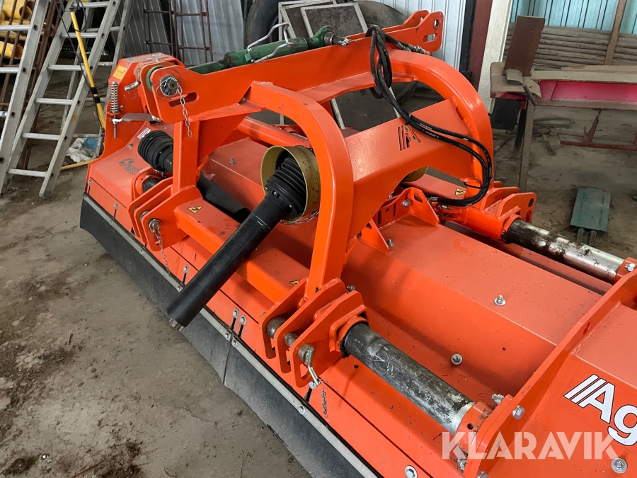 Slaghack Agrimaster RS 320, Uddevalla, Klaravik auktioner