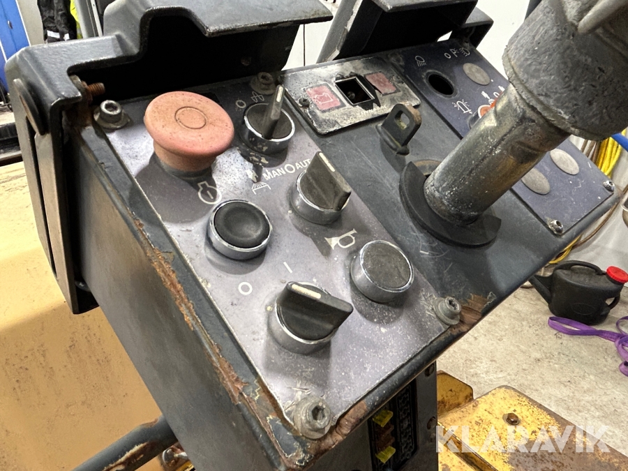 Vält Dynapac CC102, Gävle, Klaravik auktioner