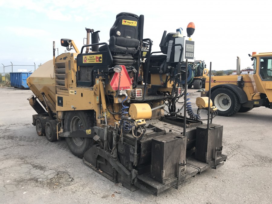 Klaravik Auktioner | Asfaltsläggare CAT AP300