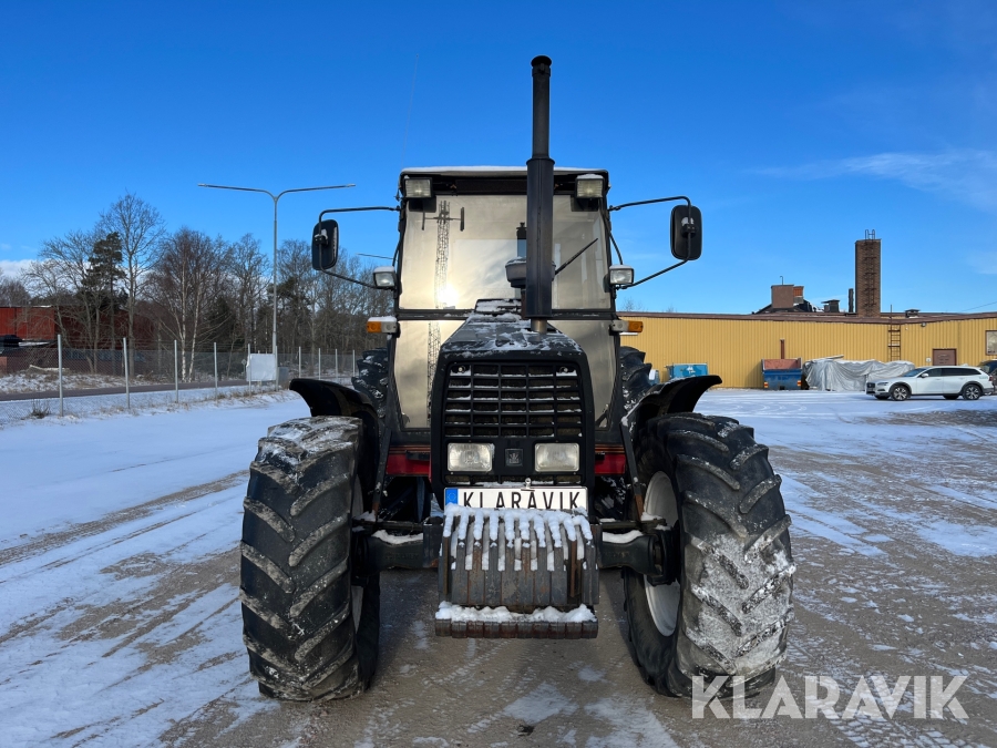 Traktor Valmet 805-4, Hallstahammar, Klaravik auktioner