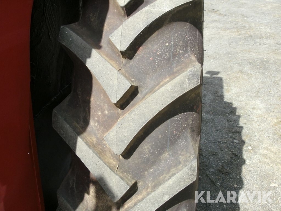 Klaravik Auktioner | Veterantraktor Volvo BM Buster 400