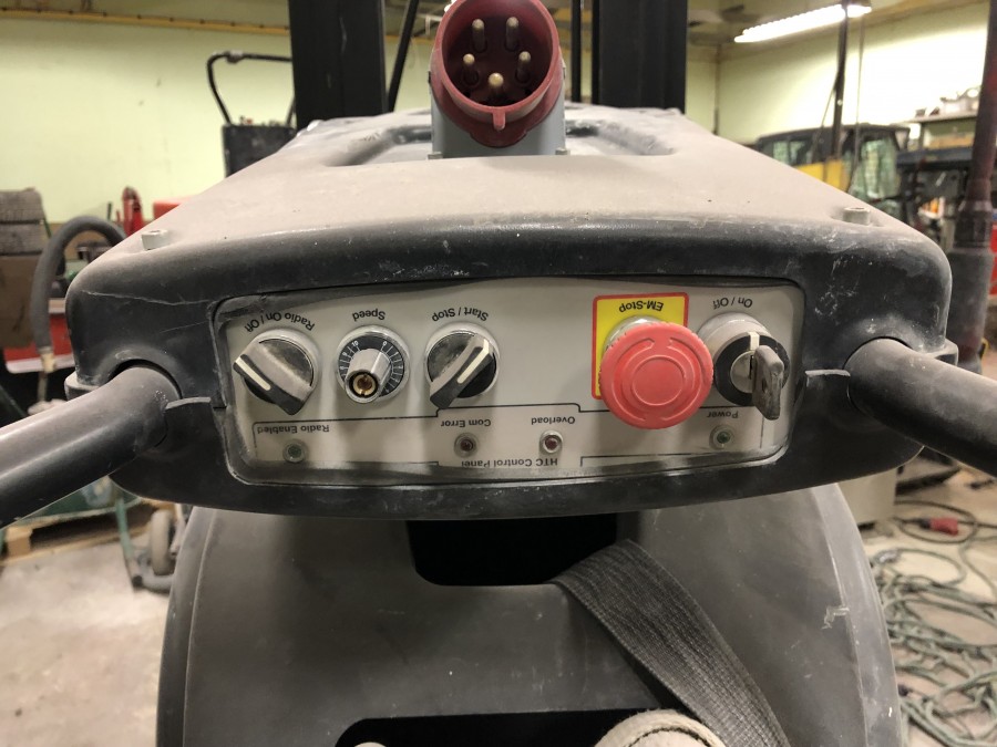 Klaravik Auktioner | Golvslip Radiostyrd HTC 650 RX