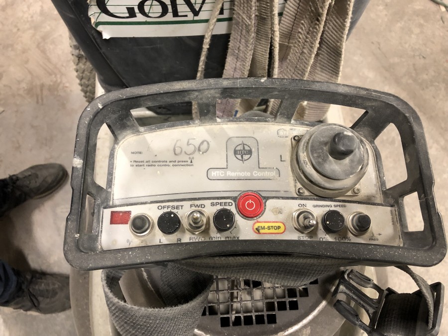 Klaravik Auktioner | Golvslip Radiostyrd HTC 650 RX