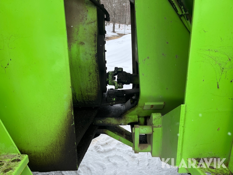 Traktor Steiger Cougar III ST250, Uppsala, Klaravik auktione