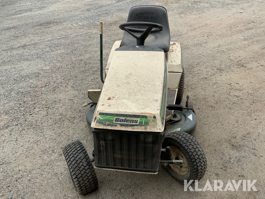 Klaravik Auktioner | Gräsklippare Bolens ST160 hydro