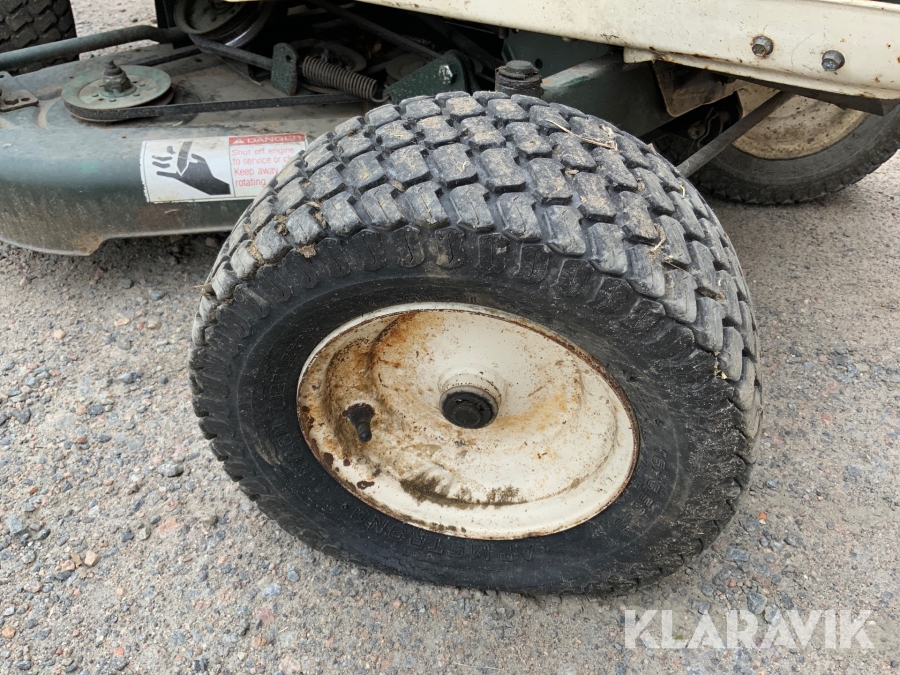 Klaravik Auktioner | Gräsklippare Bolens ST160 hydro