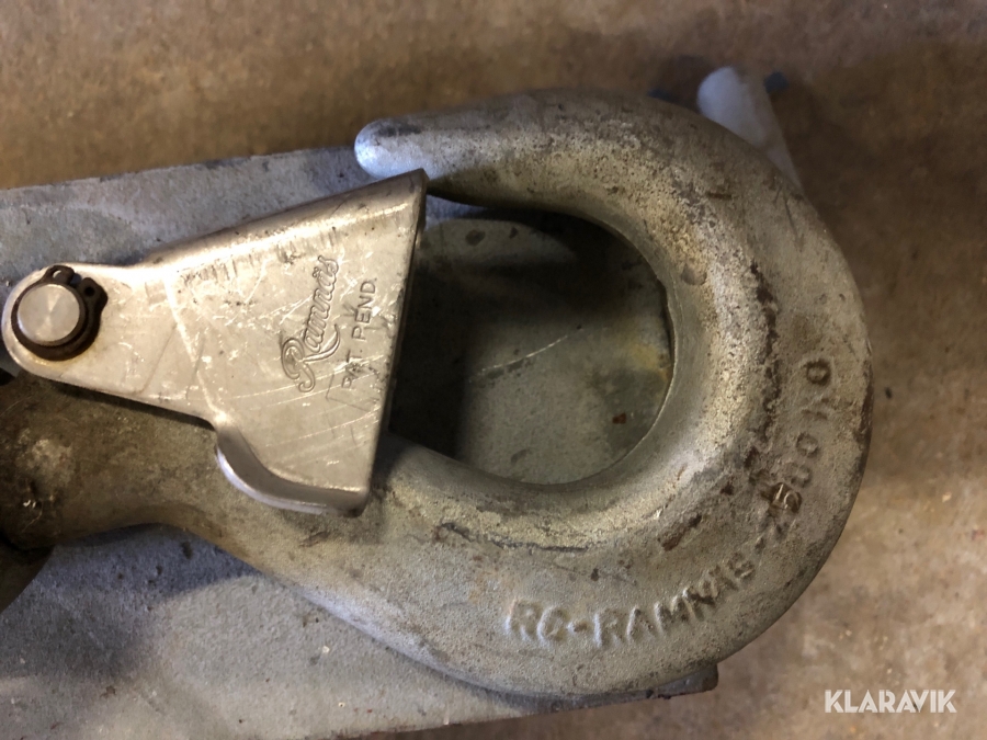 Klaravik Auktioner | Lyftanordning till gafflar