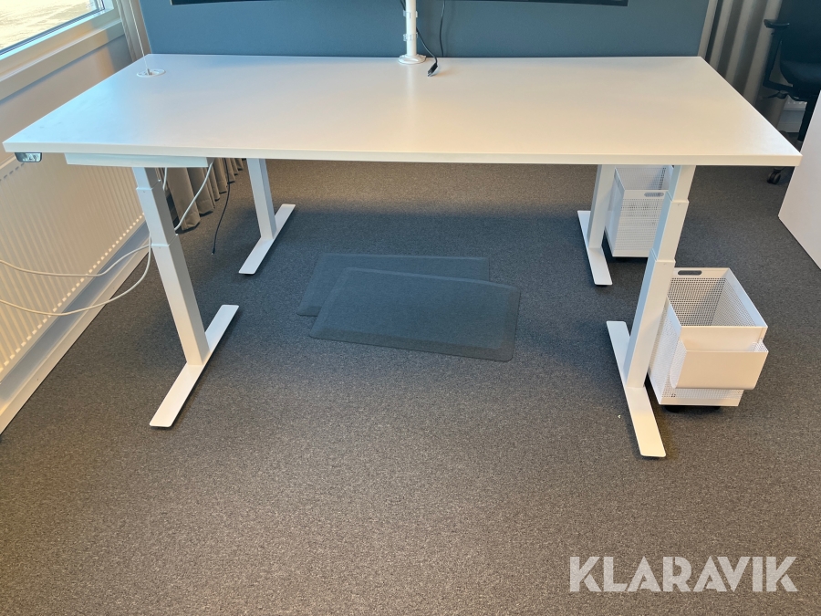 Kontorsbord 4st, Norrköping, Klaravik auktioner