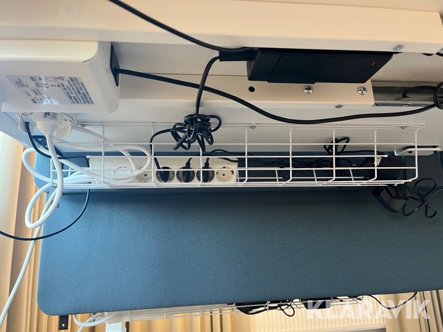 Kontorsbord 4st, Norrköping, Klaravik auktioner