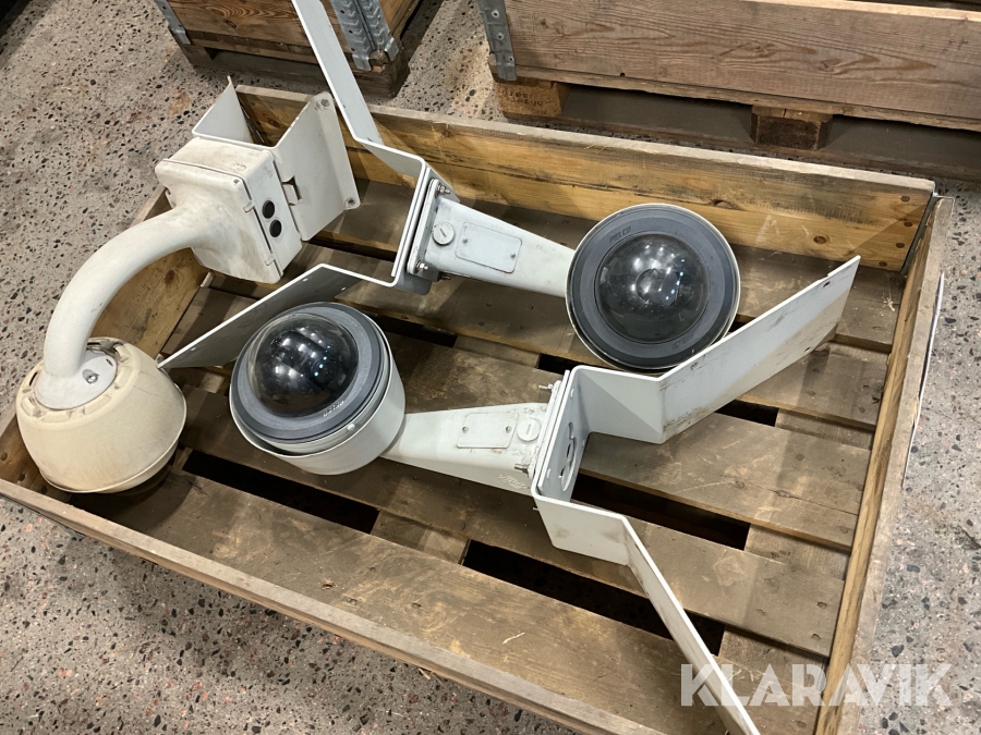 Övervakningskamera 3st Pelco, Katrineholm, Klaravik auktione