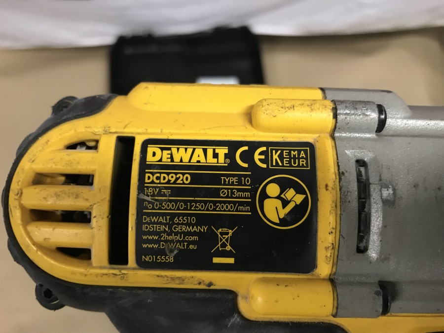 Klaravik Auktioner | DeWalt skruvdragare DCD920 18v