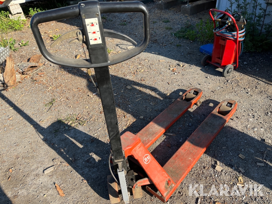Palltruck med manuell drivmotor BT PRO LIFTER, Järfälla, Kla