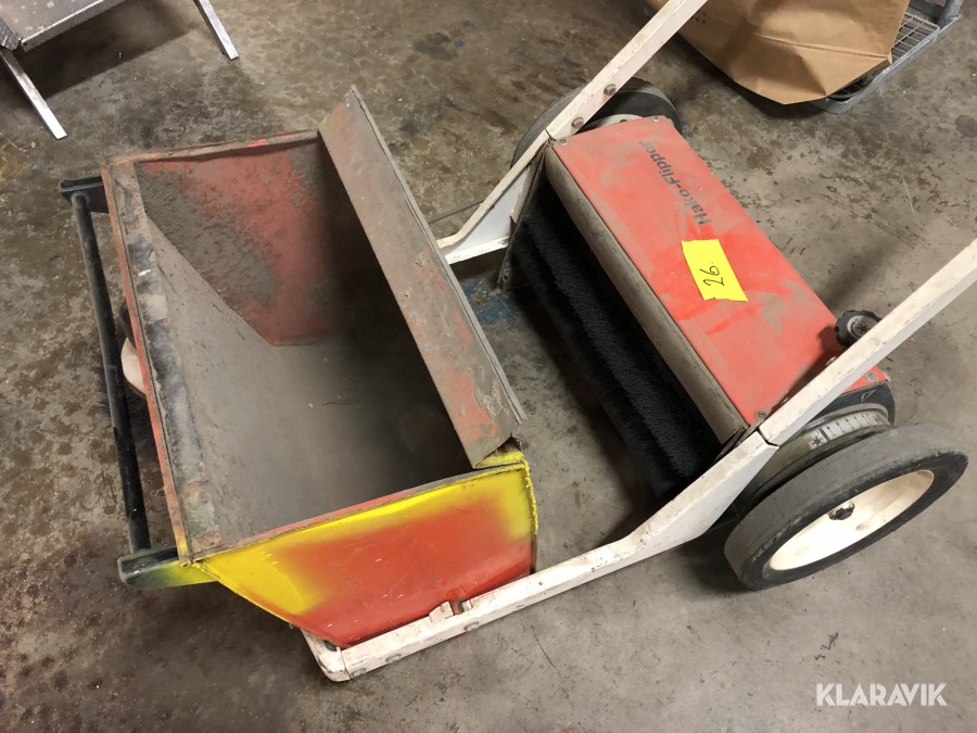 Klaravik Auktioner | Sopmaskin Hako Flipper