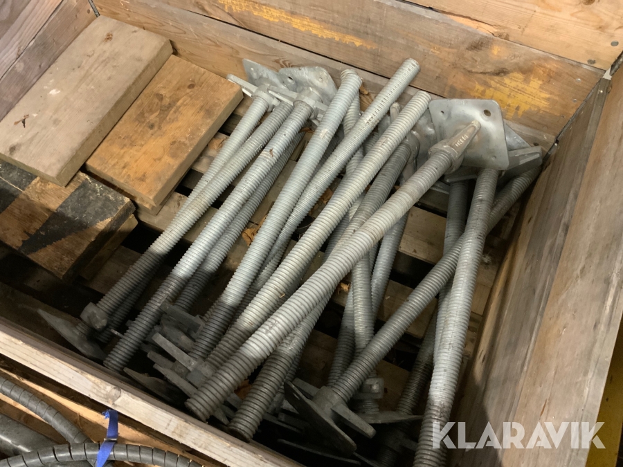 Byggställning Haki, Kalmar, Klaravik auktioner