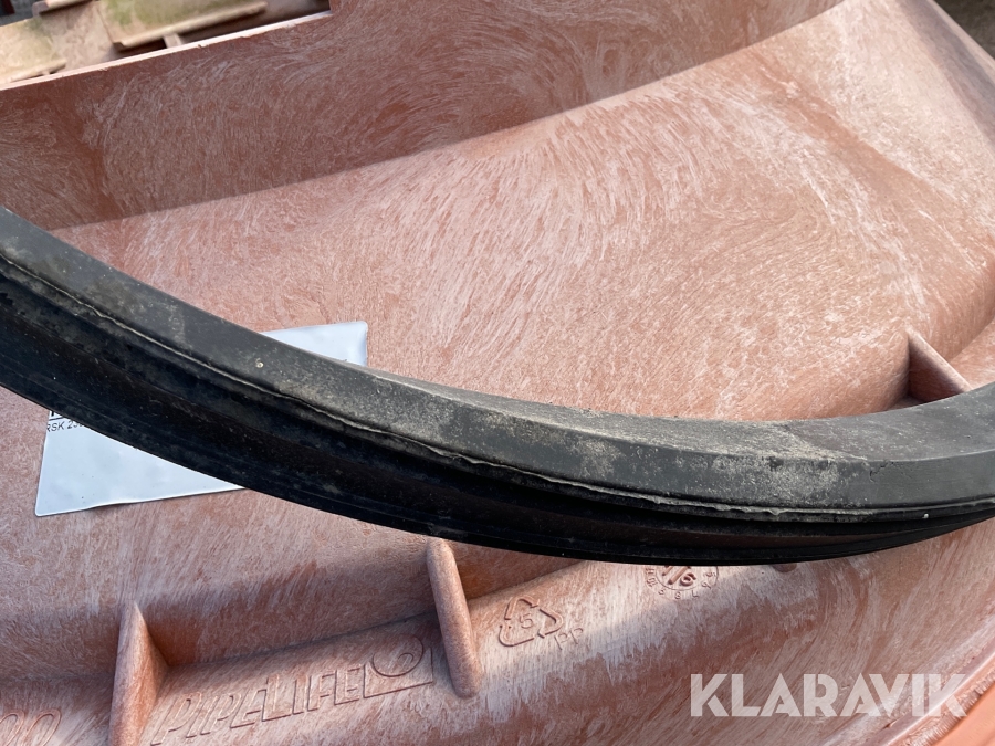 Avloppsbrunn / Dagvatten, Hammarö, Klaravik auktioner