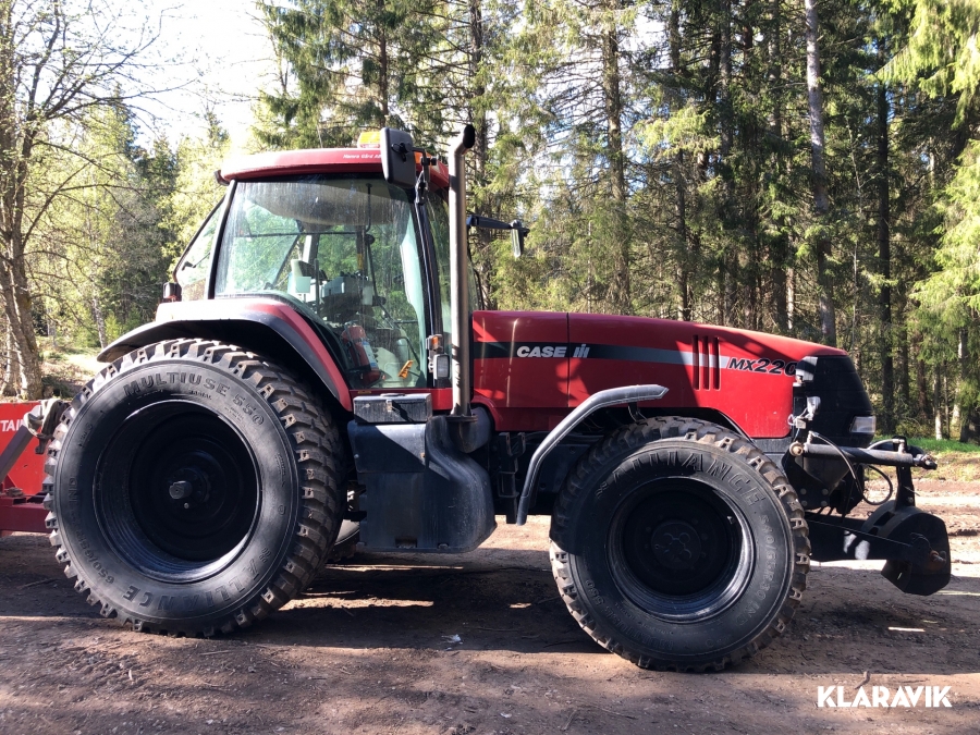 Traktor Case MX220