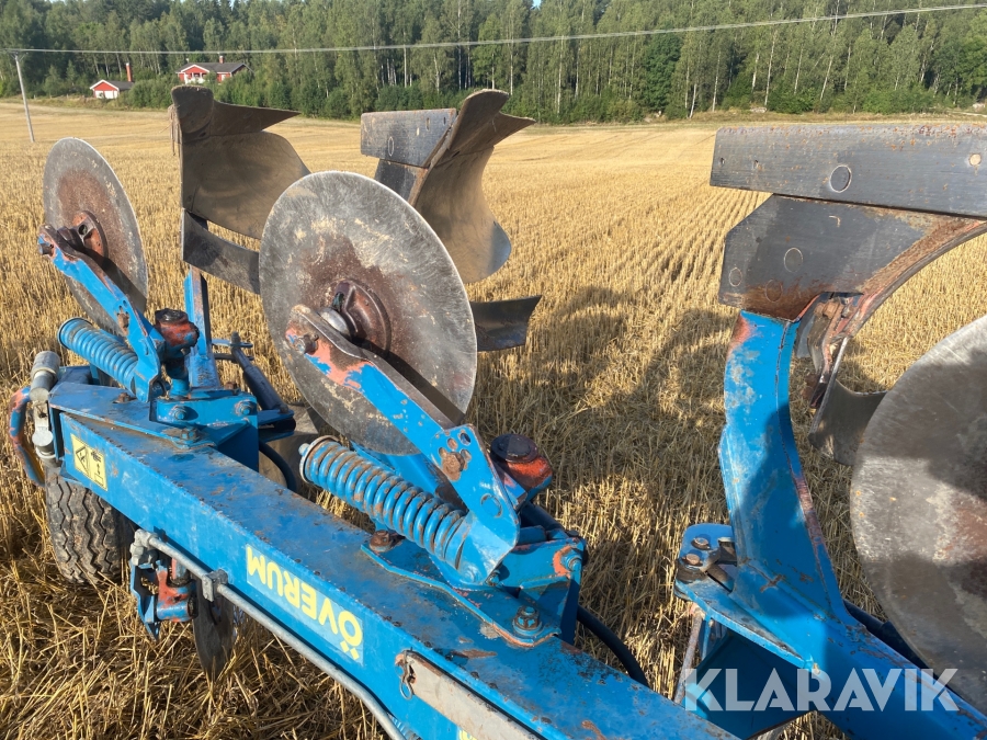 Klaravik Auktioner | Växelplog 4-skärig Överum CX 490 H