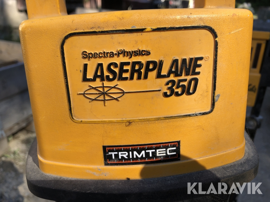 Klaravik Auktioner | Planlaser Spectra-Physics Laserplane 350 med mottagare och stativ
