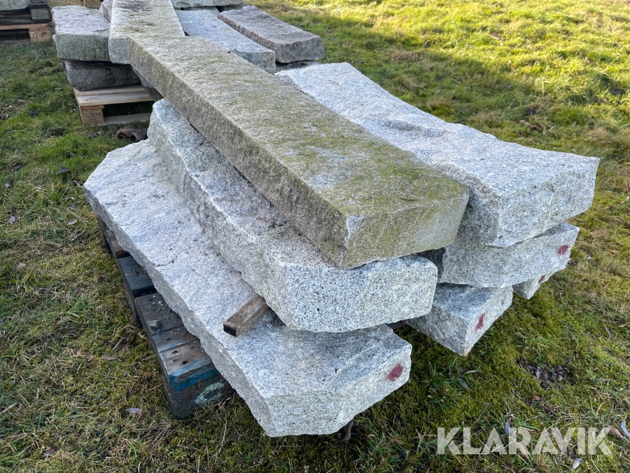 Parti med råkantsten, Göteborg, Klaravik auktioner