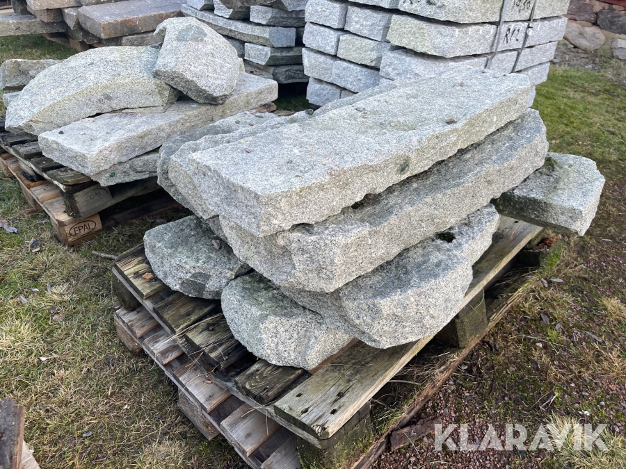 Parti med råkantsten, Göteborg, Klaravik auktioner